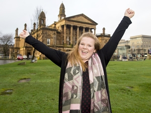 Charlene receives early Christmas present | News | What's On Renfrewshire