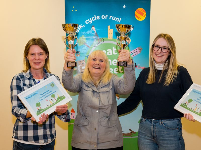 Beat the Street Paisley winners presented with their prizes | News ...