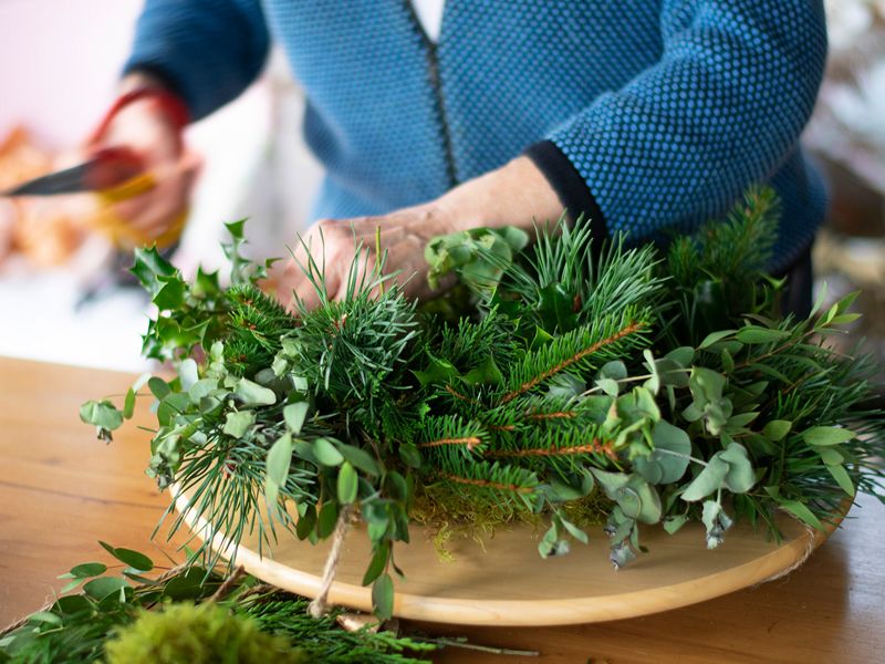 Winter Wreath Making Class at Days of Dahlia Flower School, Strathaven ...