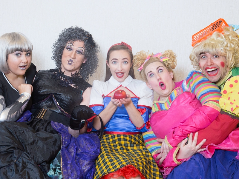 Eastwood Park Theatre invites isolated adults to join in panto fun for ...